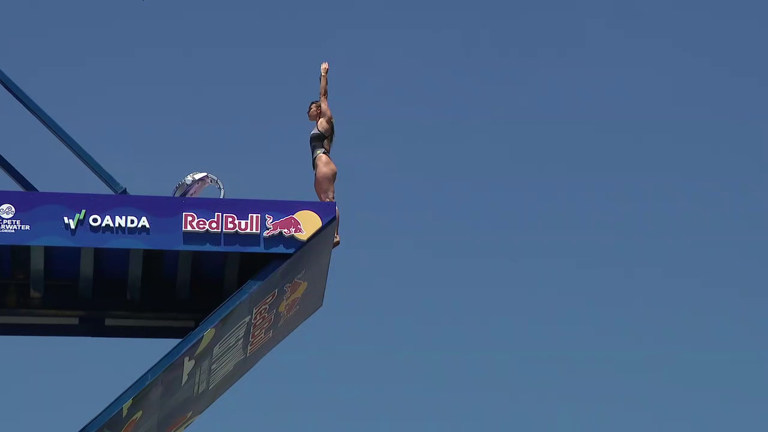 Red Bull Cliff Diving World Series kicks off at St. Pete Pier for only ...