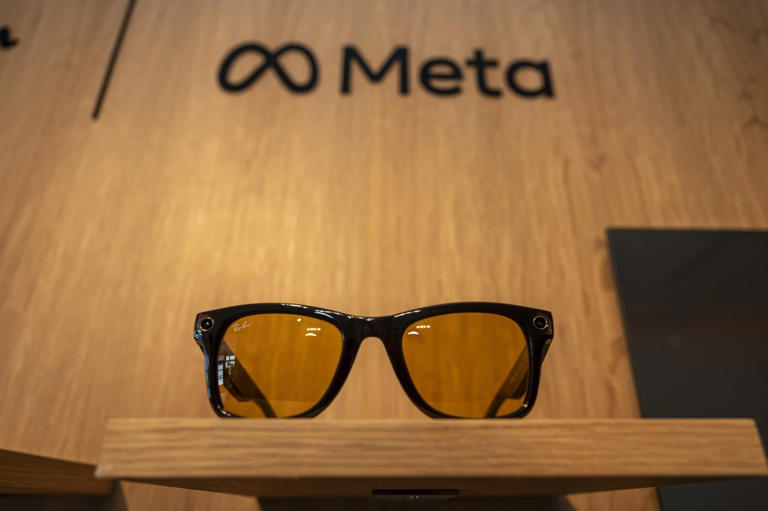 Meta quietly added facial recognition to smart glasses, sparking major ...