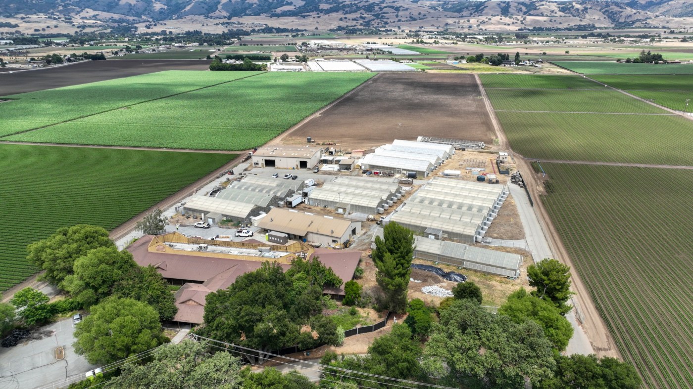 ICE detention facility near Gilroy: Can local or state governments stop it?