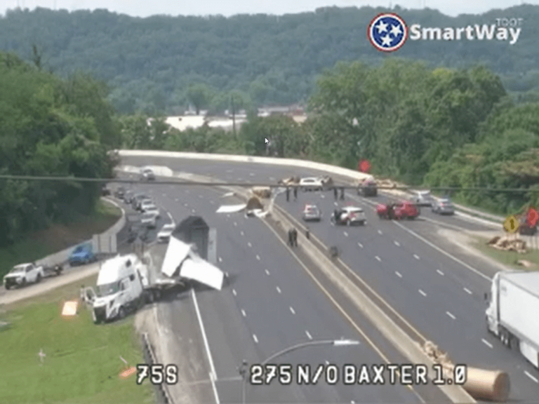 I-275 shut down near downtown Knoxville after tractor-trailer hits ...