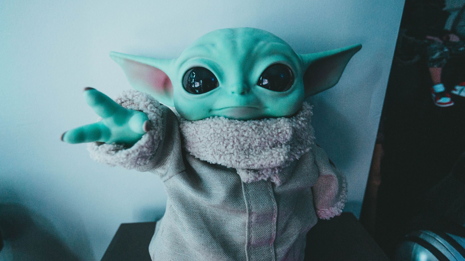 10 Star Wars creatures we'd adopt & 10 that would eat us immediately