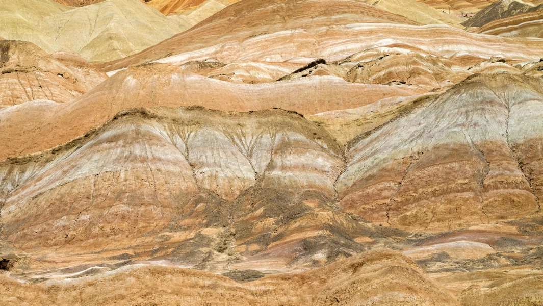 Chasing colors in Zhangye’s rainbow mountains
