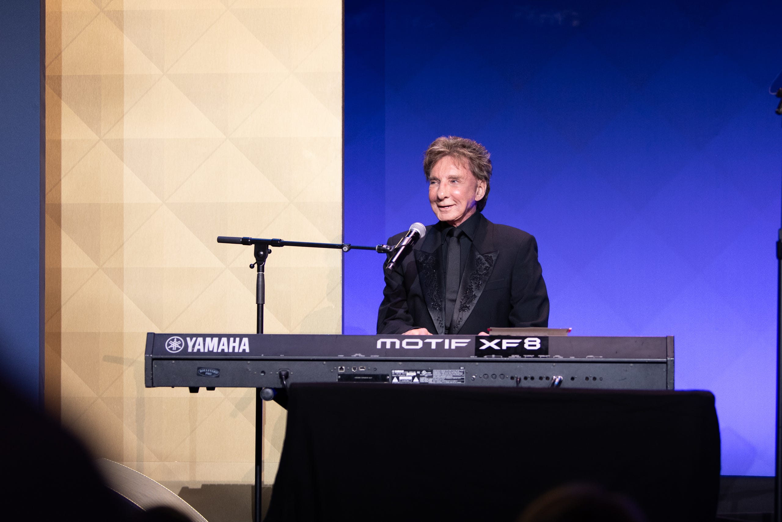 Barry Manilow's new album is out but will he be healthy enough to perform?