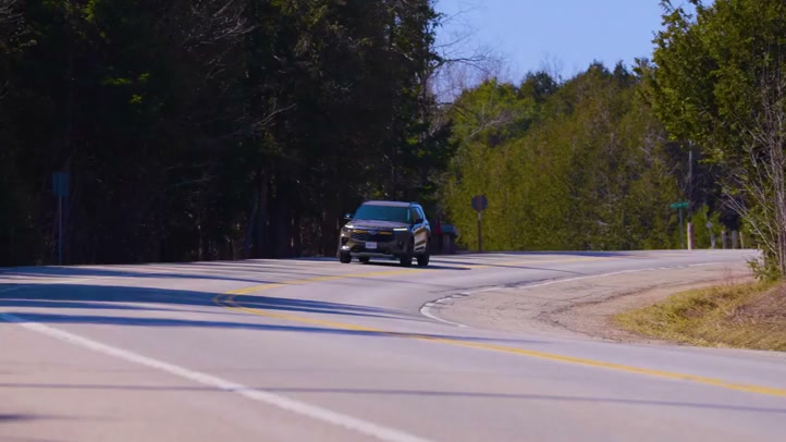 2026 GMC Acadia AT4 vs 2026 Ford Explorer Tremor comparison