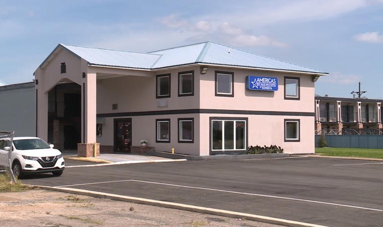 Teacher shocked by bill after one-night stay at AR hotel; management ...