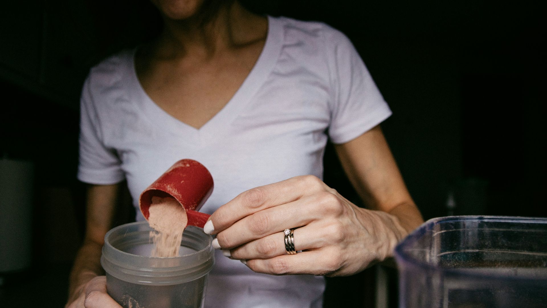 20 signs your body needs more protein as you age