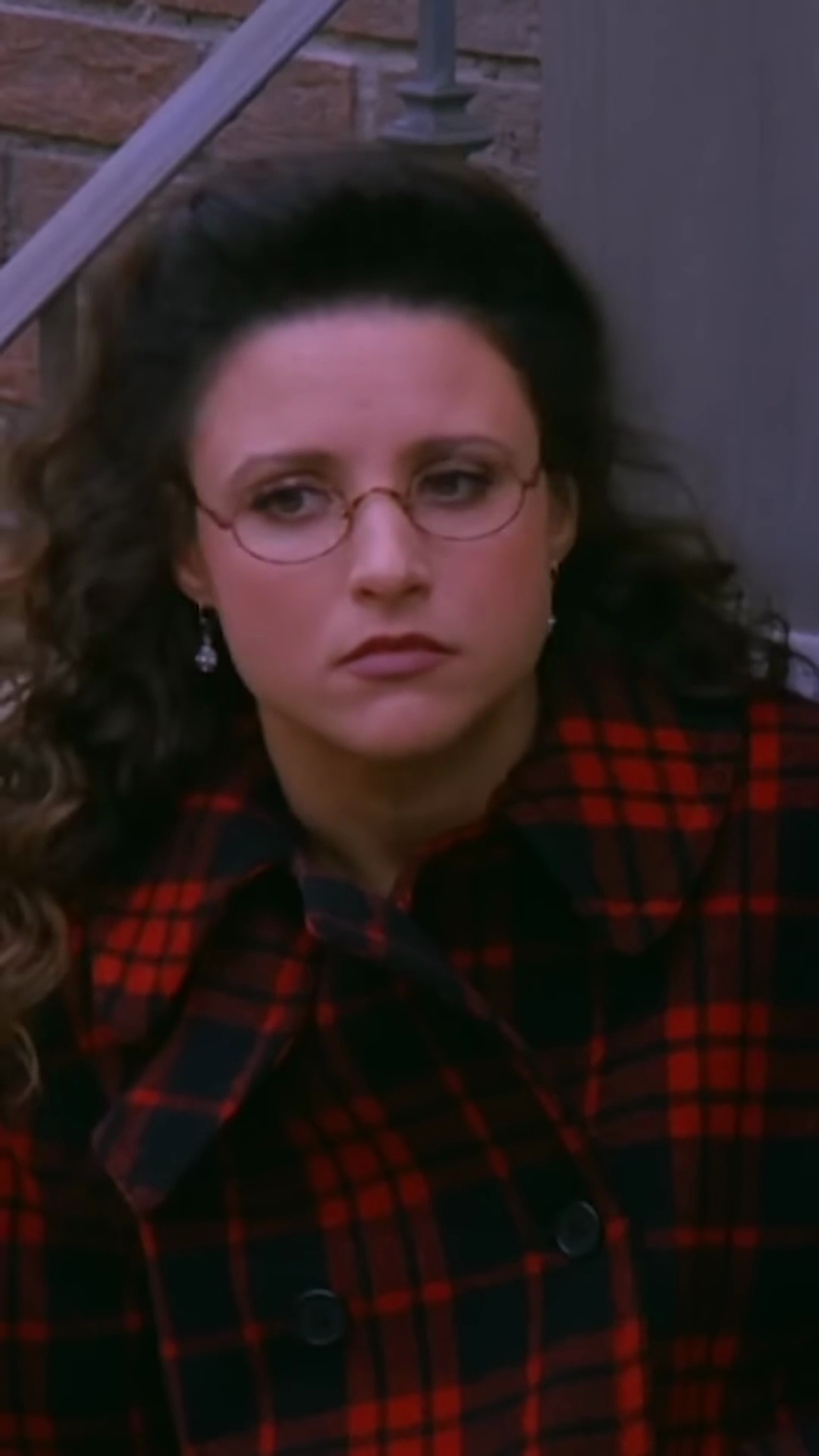 Elaine starts having regrets on Seinfeld
