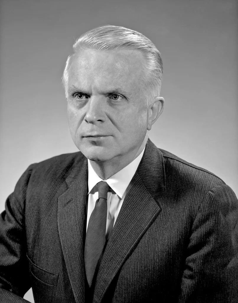 Pioneers of Aeronautical Engineering: Richard Whitcomb – The Father of ...