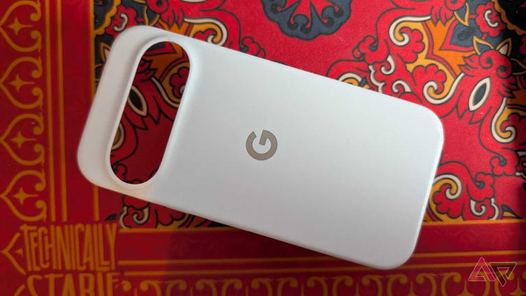 I spent $50 on Google's Pixelsnap case, and it's disintegrating after 7 ...