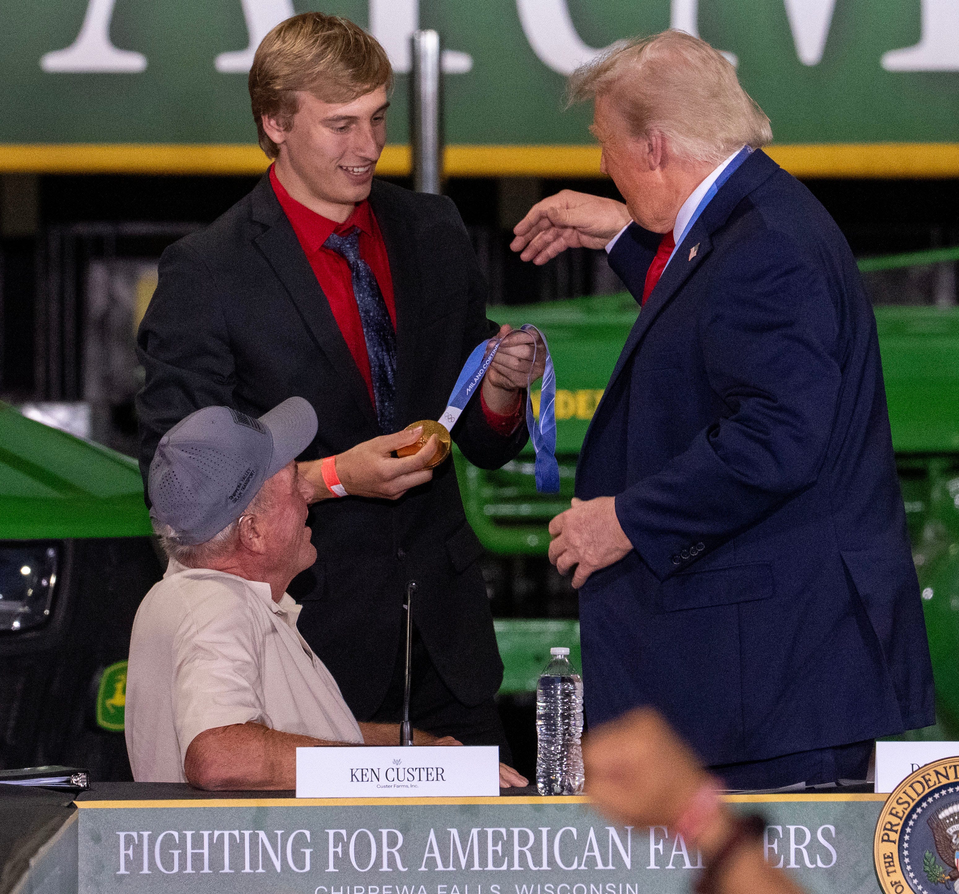 Jordan Stolz talks about sharing Olympic gold medal with President Trump