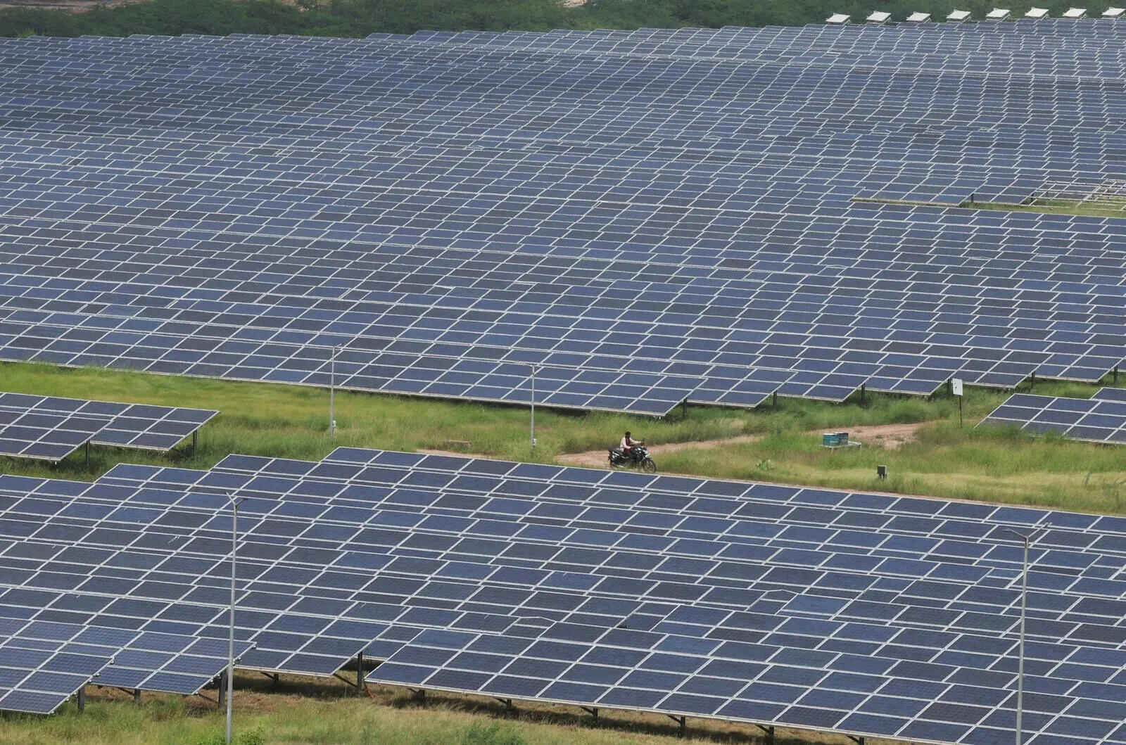 Solar panel waste to increase to 11 million MT by 2047: Experts at ...