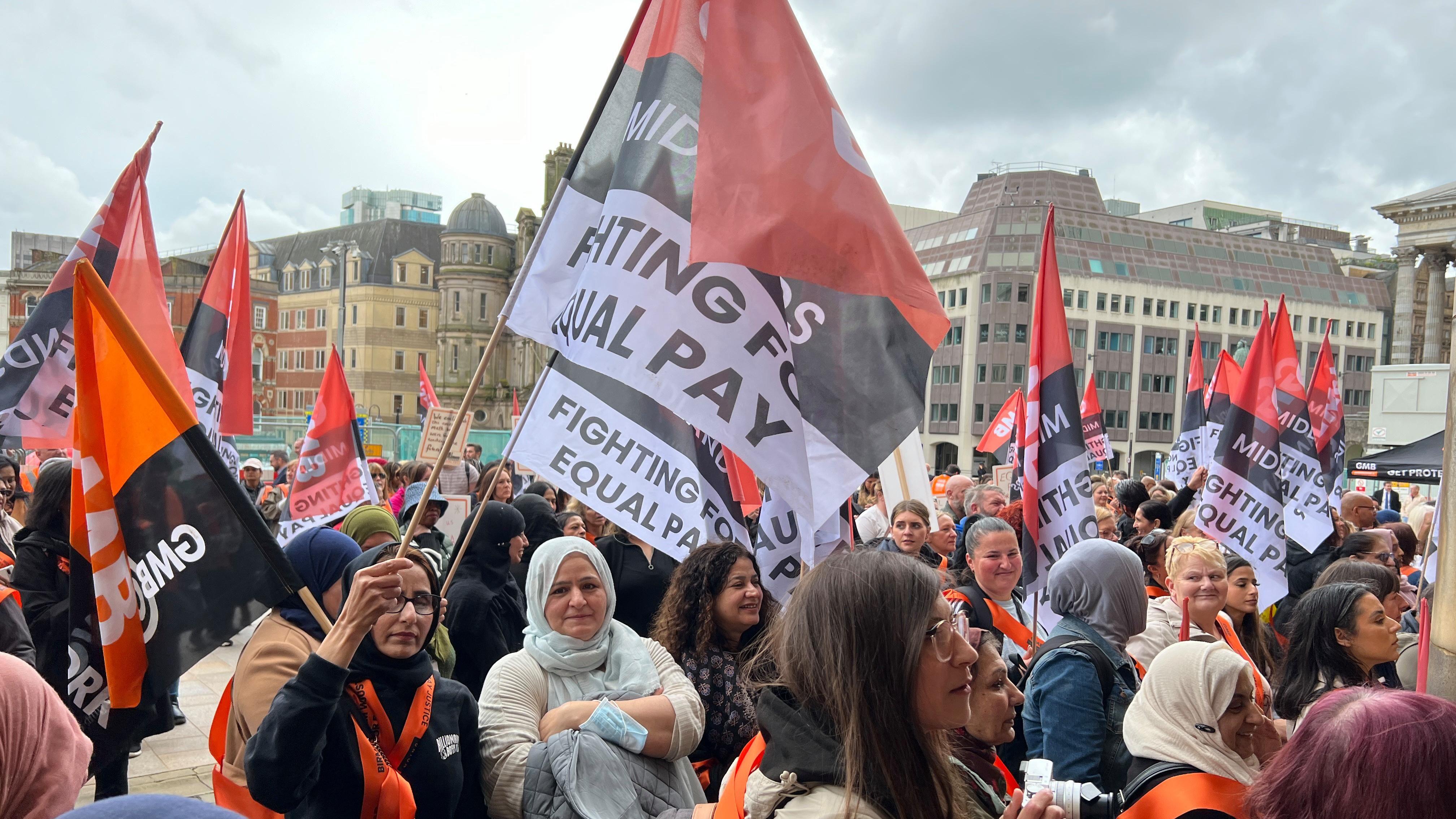 Equal pay talks have not broken down, says council