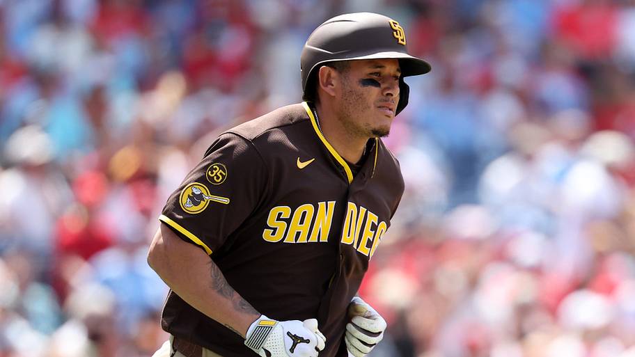 Padres insider wonders if Manny Machado is injured — or suddenly declining