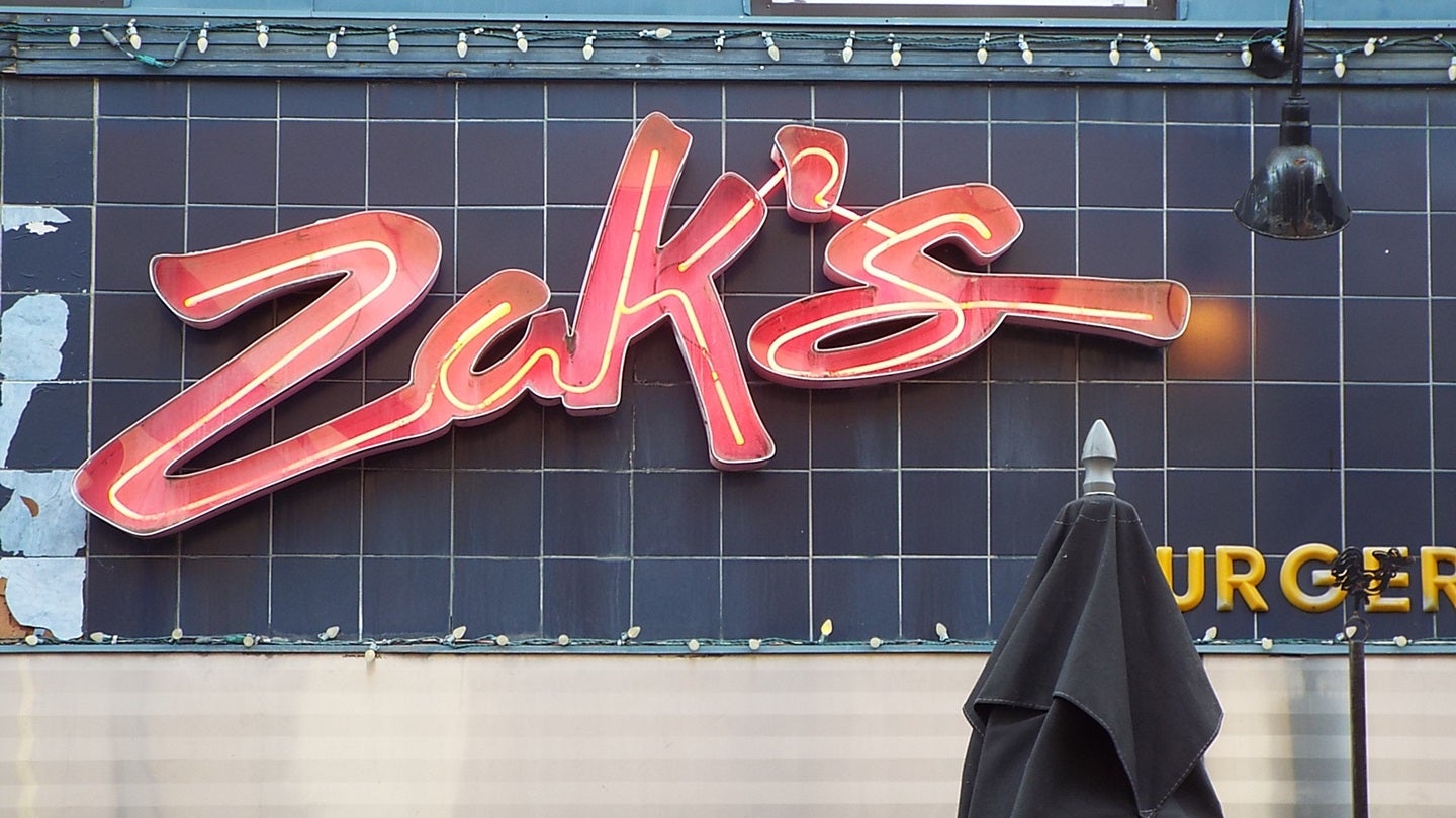 SSP Canada opens Zak’s Diner at Ottawa International Airport