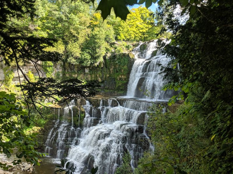 The water at New York’s Chittenango Falls crashes down ancient seafloor ...