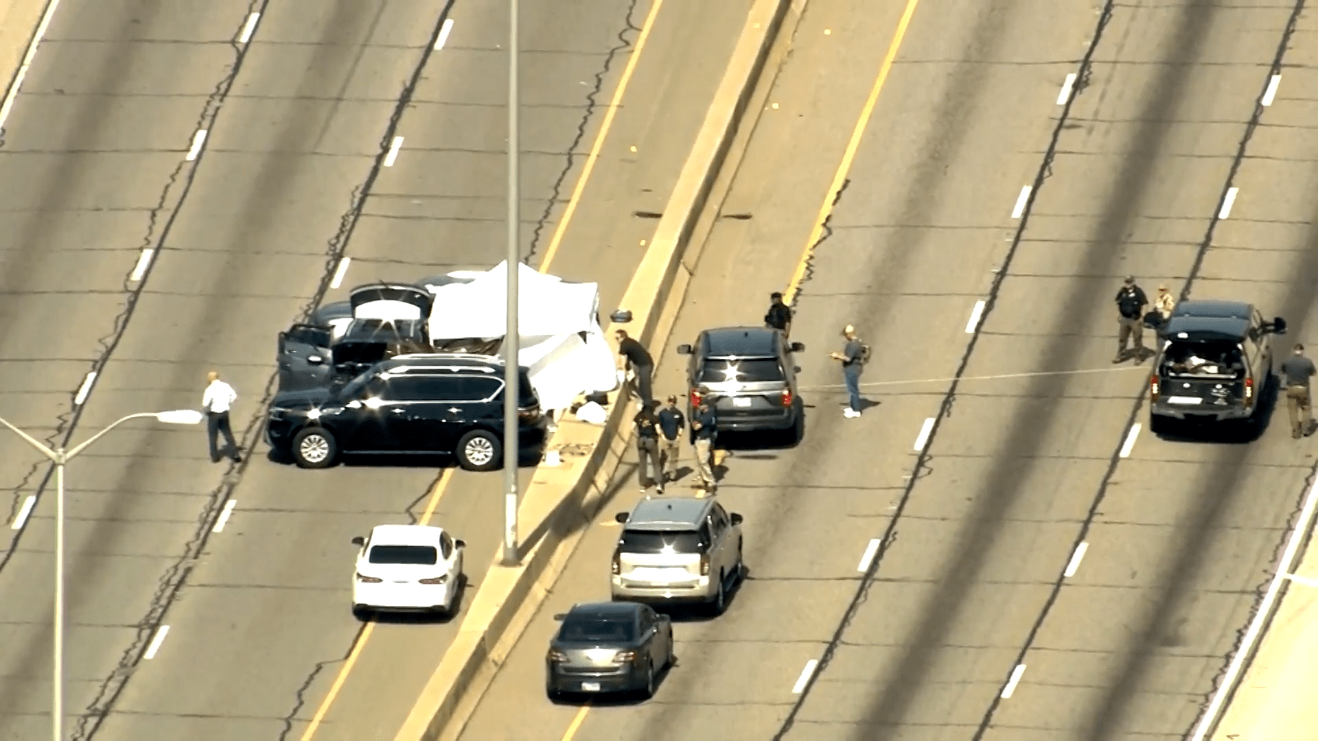 Isolated deadly 'explosion' left I-290 closed for hours, FBI says: What ...