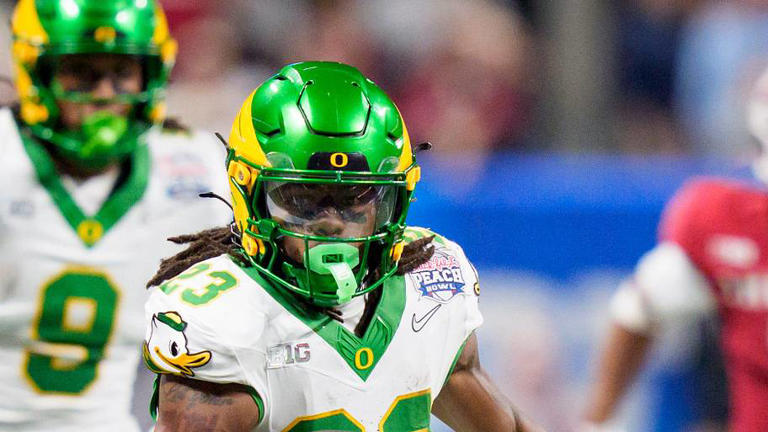 Oregon Ducks running back recruit cancels official visit