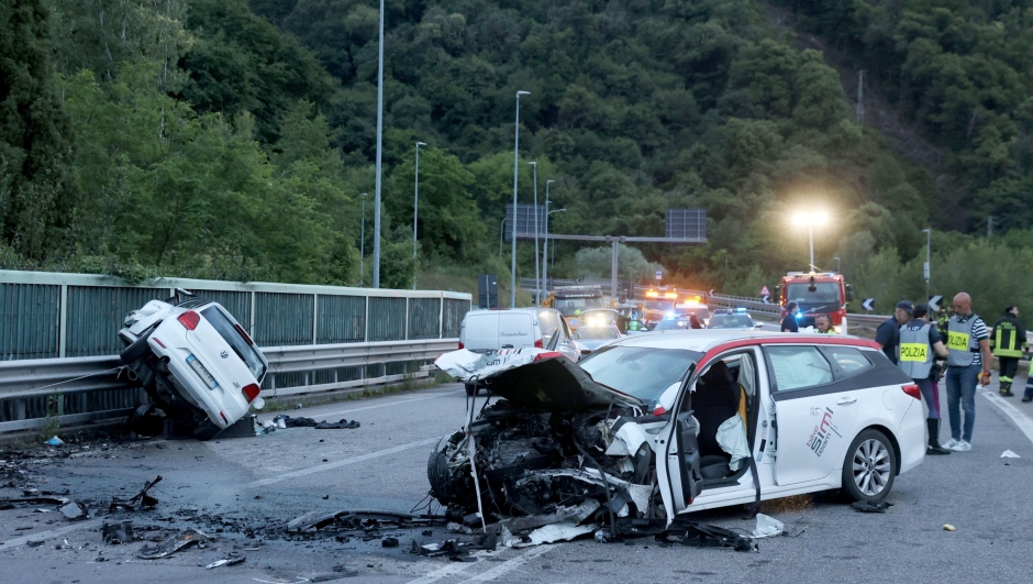 Scontro tra auto a Iseo, morte le sorelle Camilla e Dana Galli promesse ...