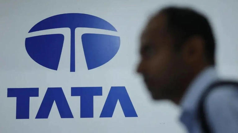 Retract charges or pay Rs 1,000cr: Tata Trusts