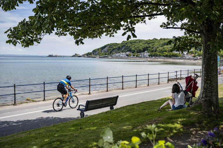 I'm a cyclist and I won't use this brand new bike path