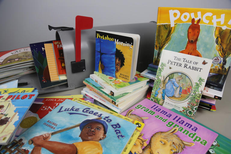 Roanoke organizations partner with Dolly Parton’s Imagination Library