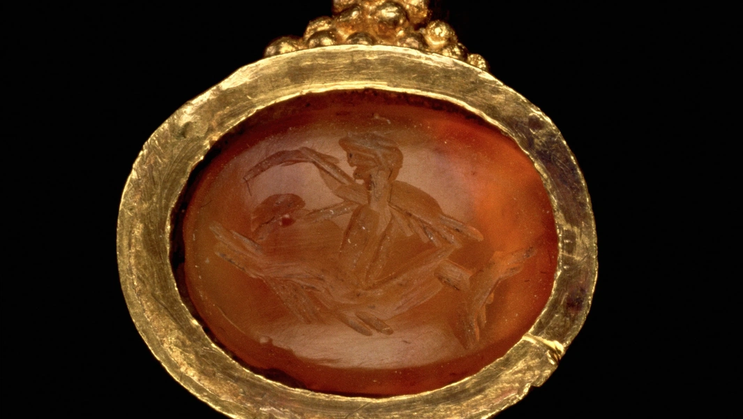 Rare Roman gold ring linked to ancient revolt acquired for $105K