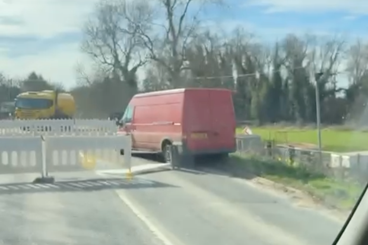 Road repair workers threatened with violence amid rage over potholes