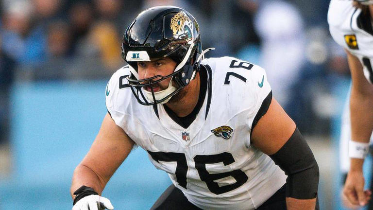 Jaguars OL Ezra Cleveland: Standout veteran has clear path to No. 22 spot