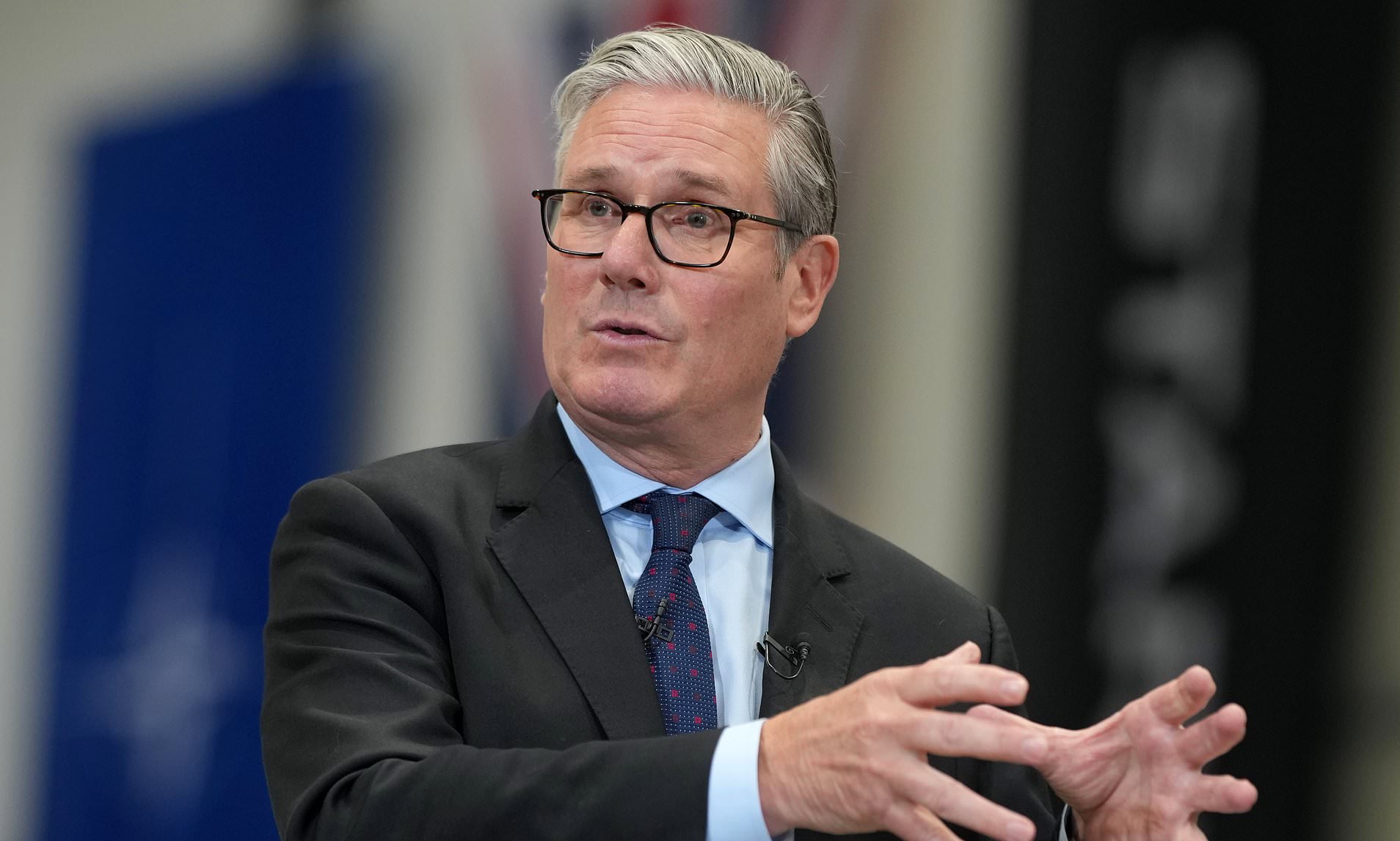 Keir Starmer blasts FIFA over 'money-making' decision to ban refillable ...