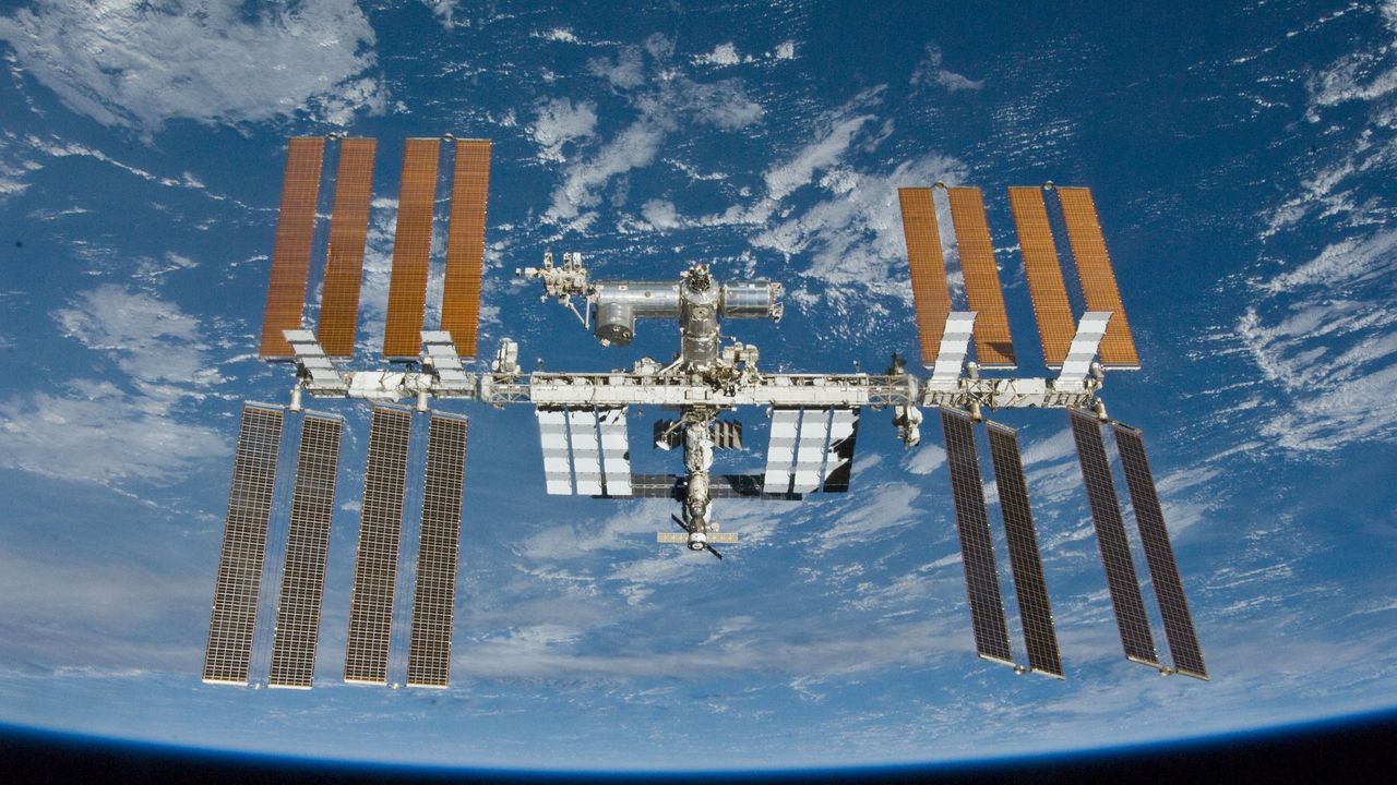 Astronauts on International Space Station shelter in SpaceX Dragon as ...