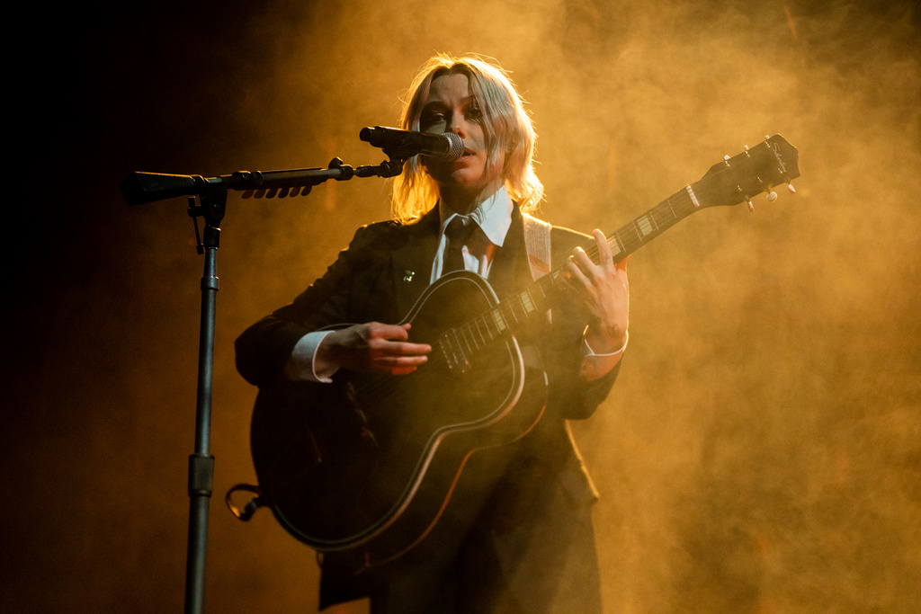Phoebe Bridgers spelar i Sverige i höst