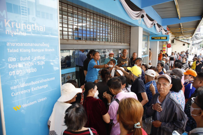 Officials inch towards negative income tax