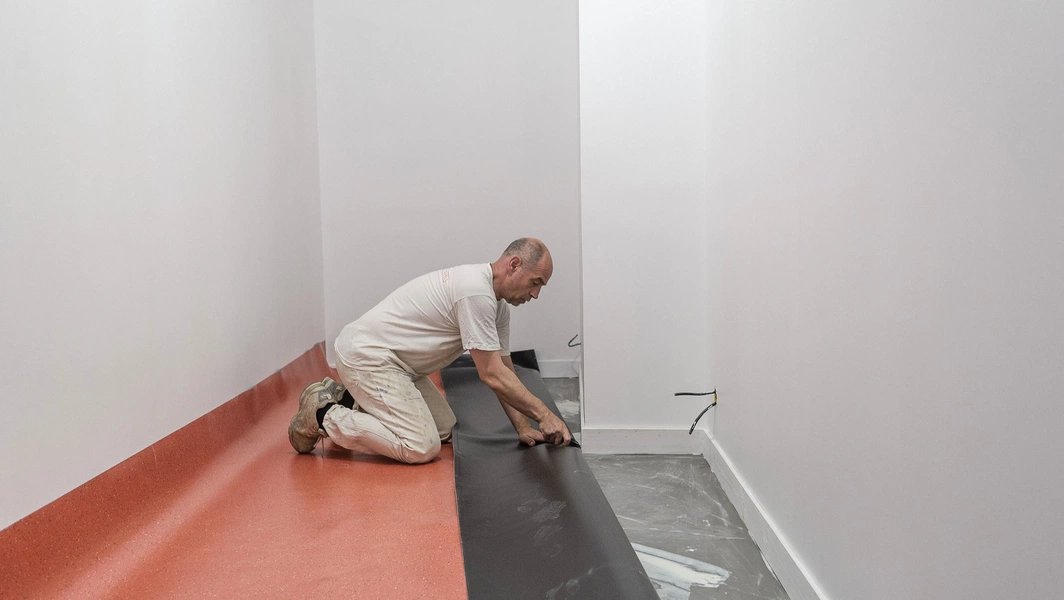 Why hybrid flooring is taking over homes