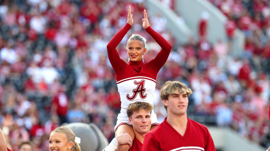 College football's No. 1 OT recruit announces top 12 programs