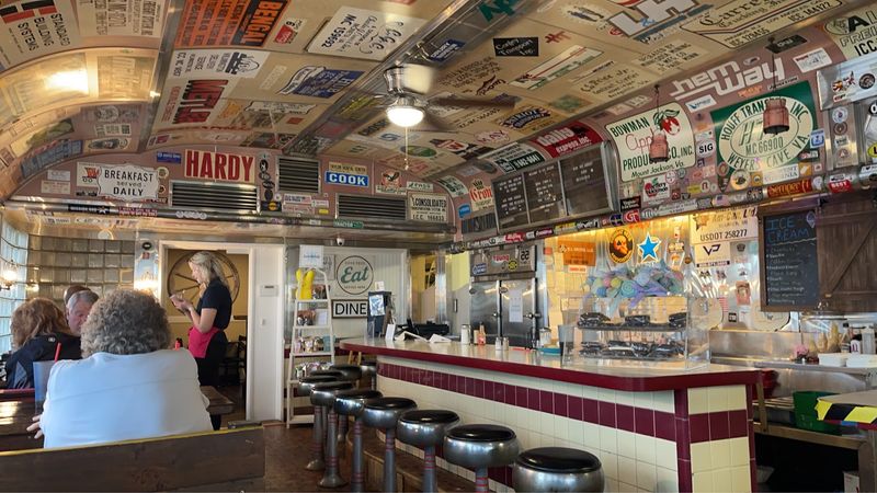 This 1950s pre-fab West Virginia diner lets you sink your teeth into ...