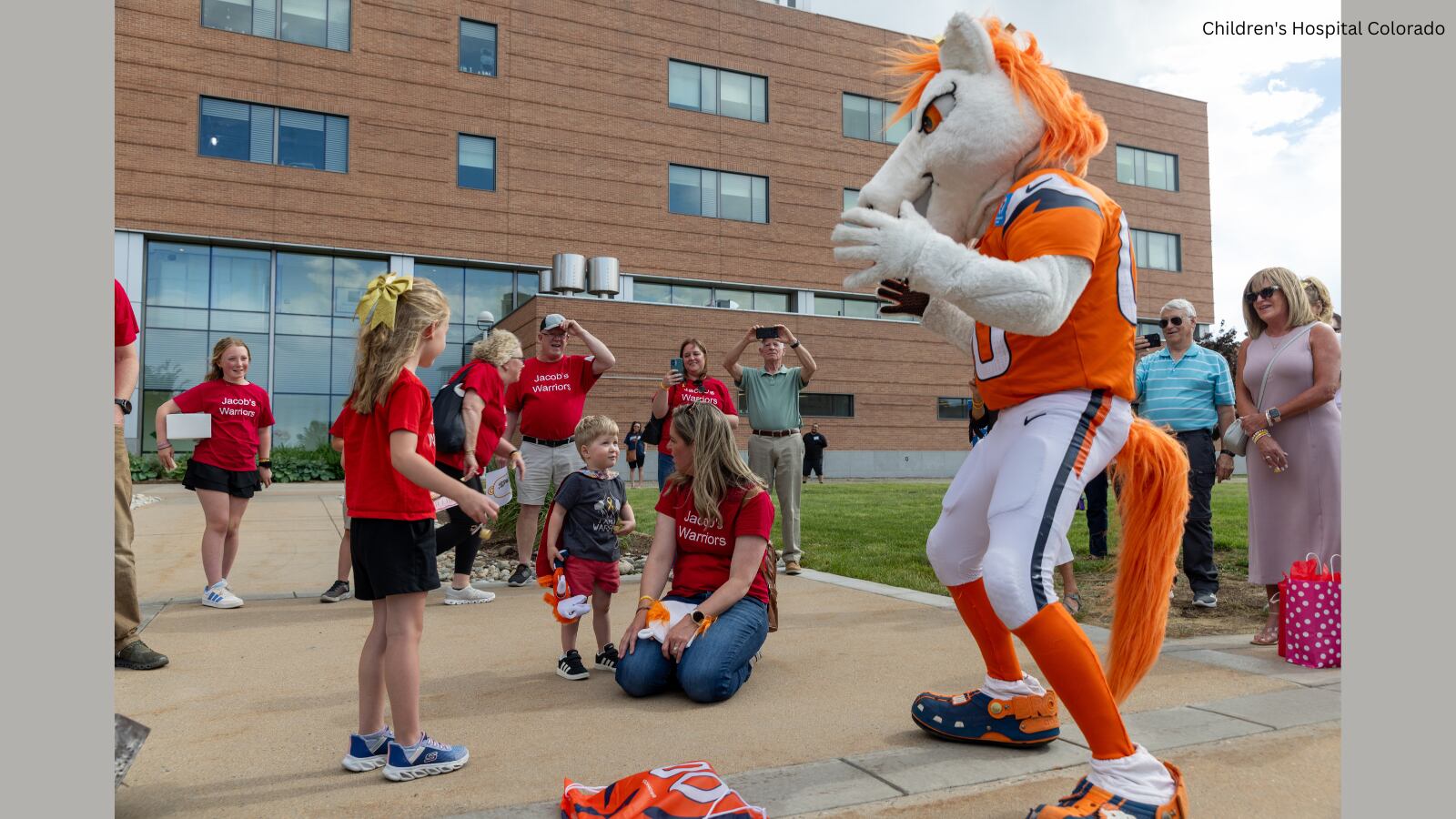 Colorado Springs child rings warrior bell at Children’s Hospital ...