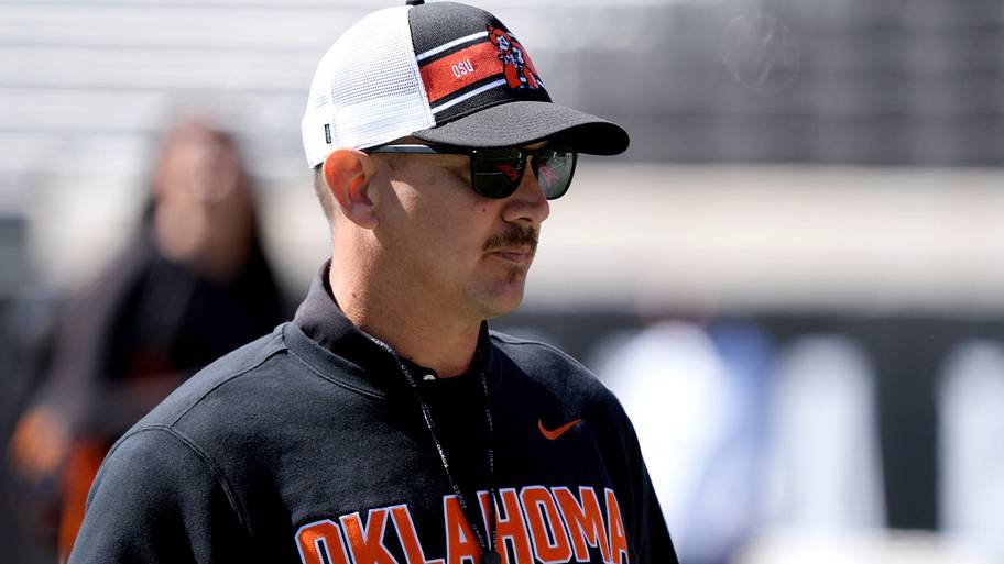 Oklahoma State offers three-star quarterback ahead of official visit