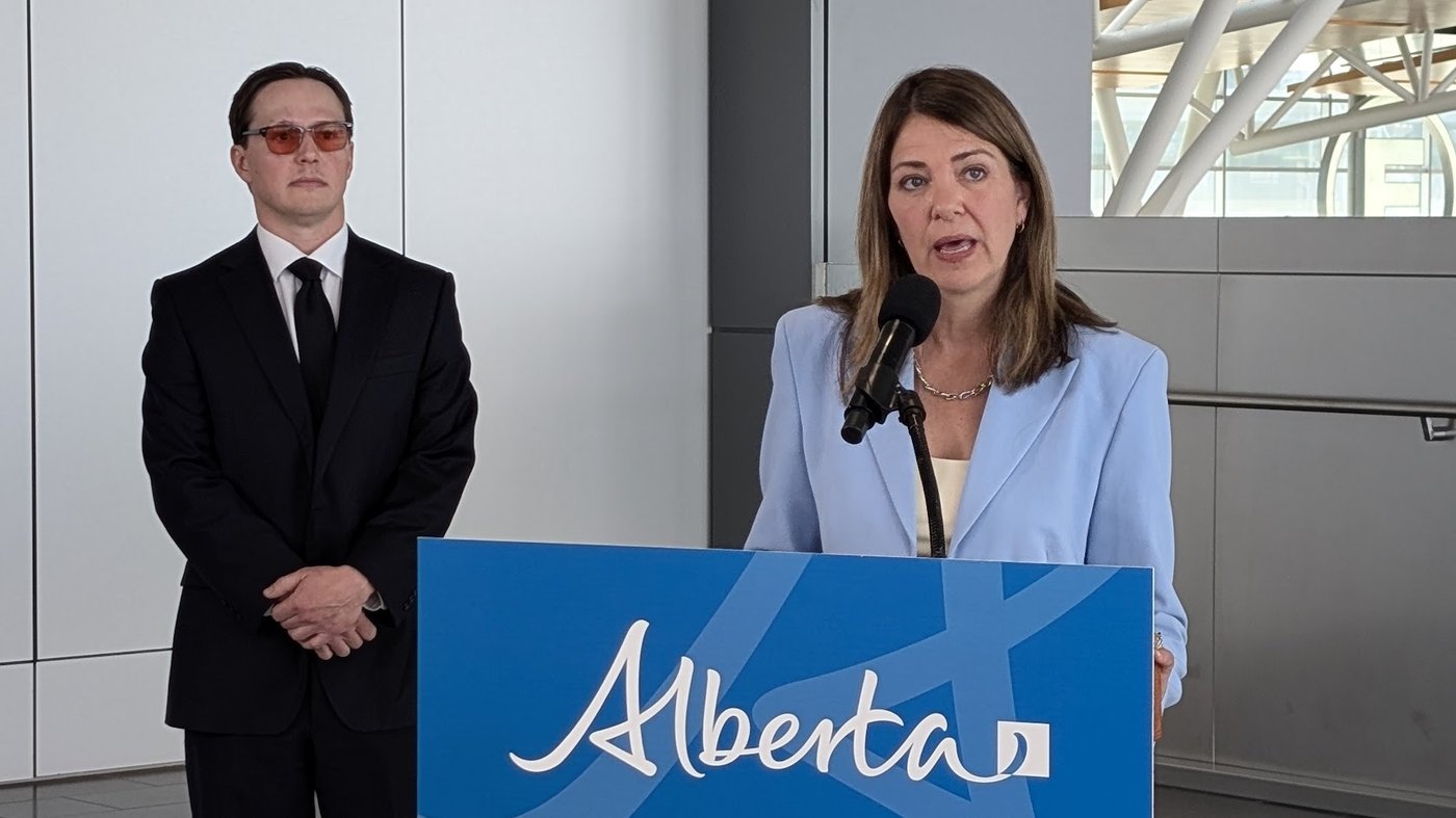 Alberta eyes downtown-to-airport trains as first key projects of ...
