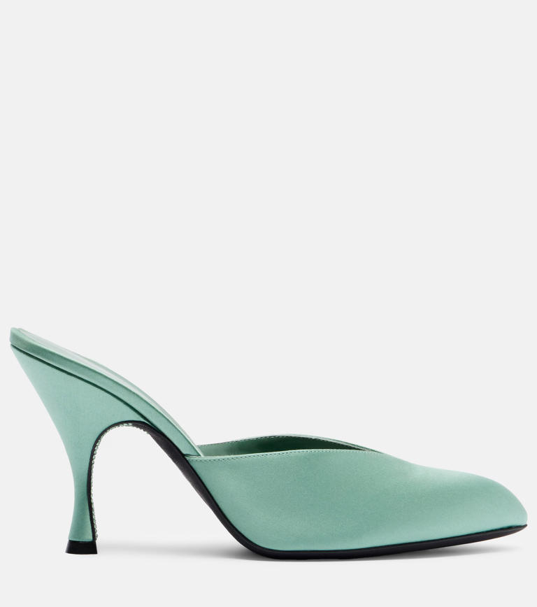 Not black—the unexpected heel color Alexandra just wore in the Monaco ...