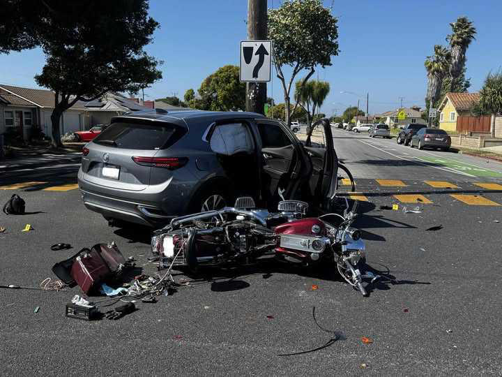 Failure to yield leaves 2 motorcyclists critically injured in Salinas ...