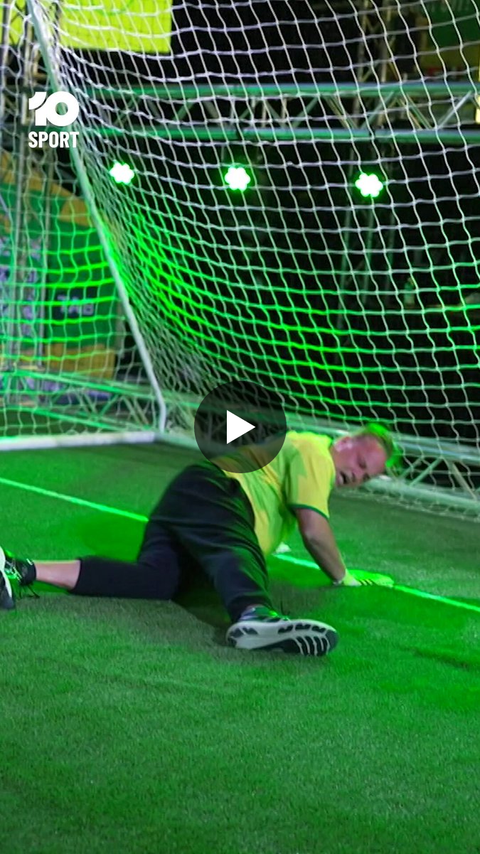 Socceroos legend Mark Bosnich hospitalised after World Cup promotion ...