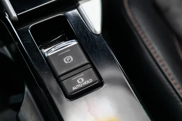Mechanics claim auto hold is quietly wrecking your car — here's what's ...
