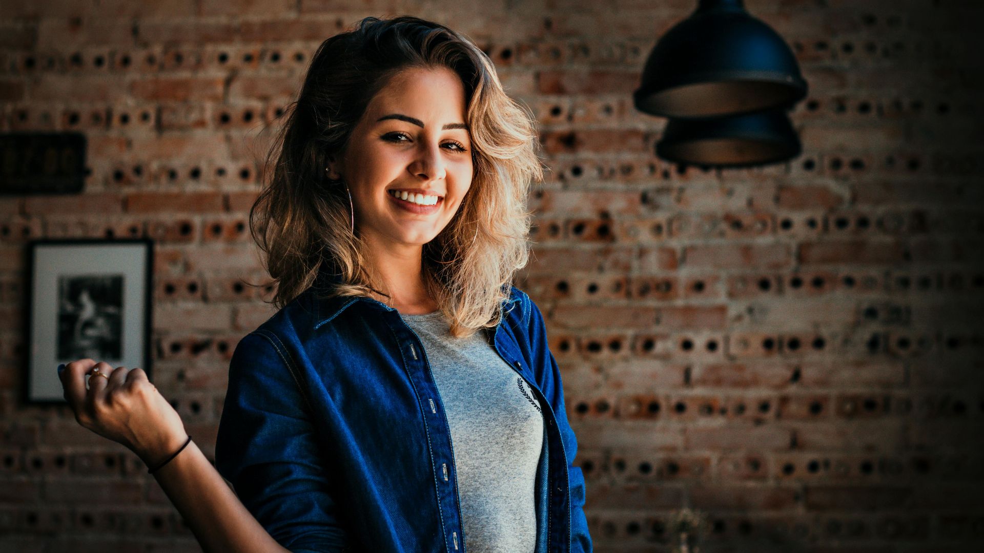 10 things pretty people can say & 10 that sound rude from everyone else
