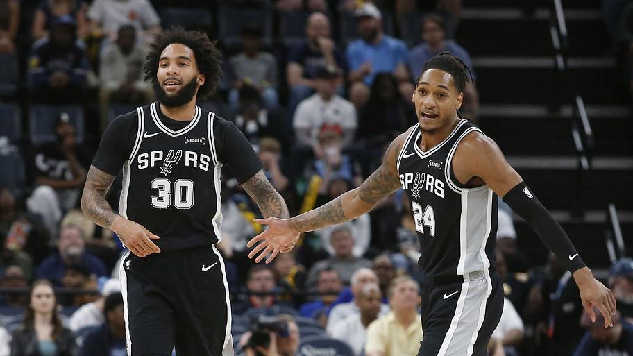 How Spurs' Julian Champagnie plans to stay even-keeled amid pressure of ...