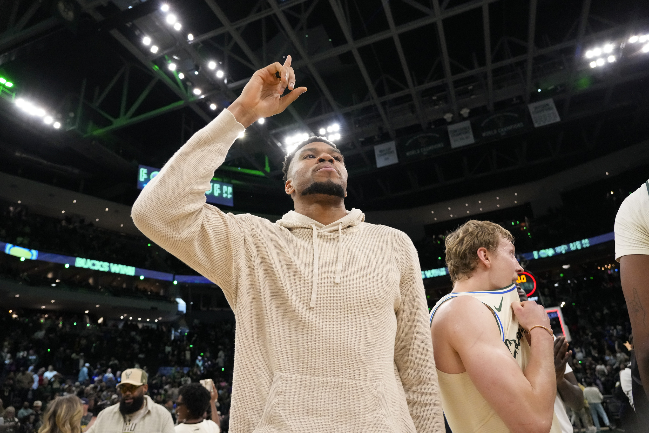 Giannis reportedly has questions about Heat’s post-trade roster