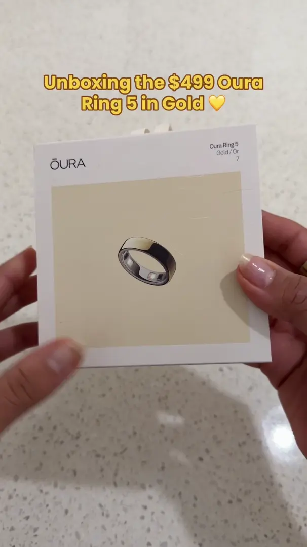 Unboxing the $499 Oura Ring 5 in gold
