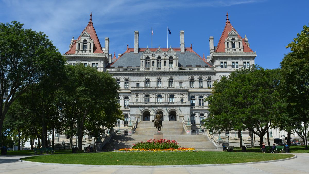 New York bill would replace 'mother' and 'father' with gender-neutral ...