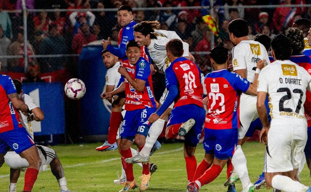 Fortalecen a un rival directo: Otro exjugador de Comunicaciones ...