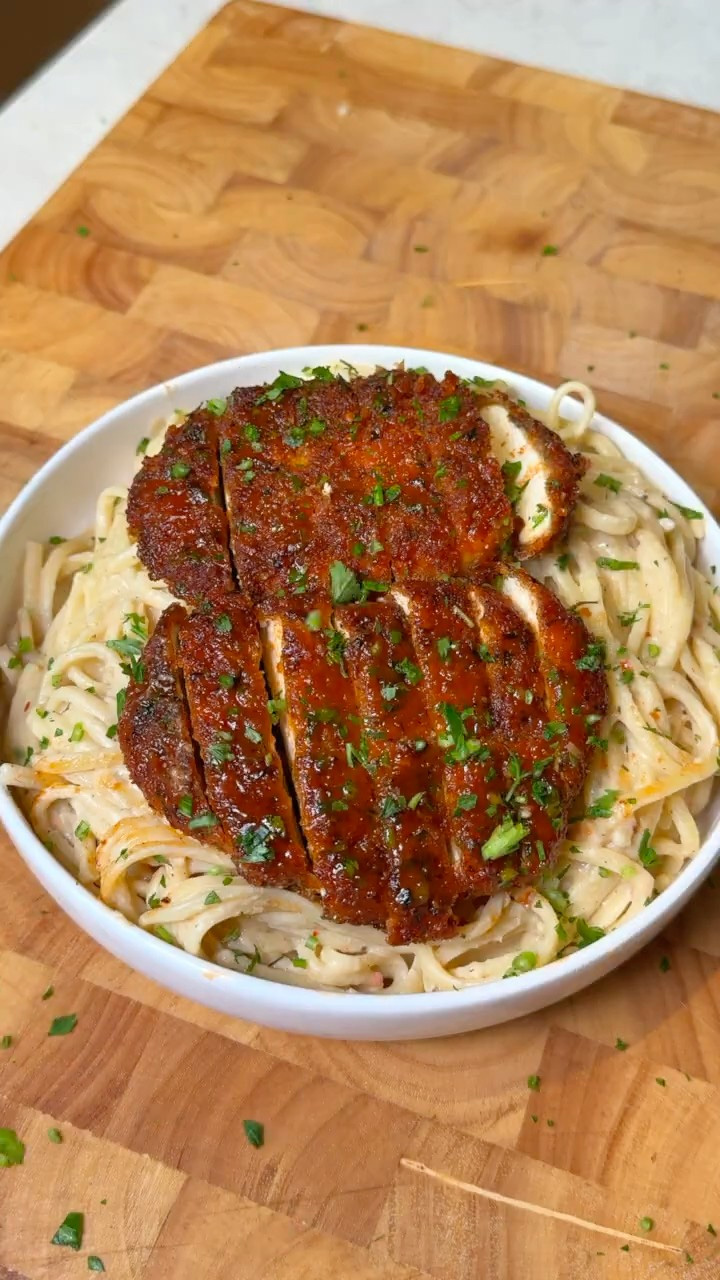 Die ultimative cremige High-Protein-Pasta ohne Cashews