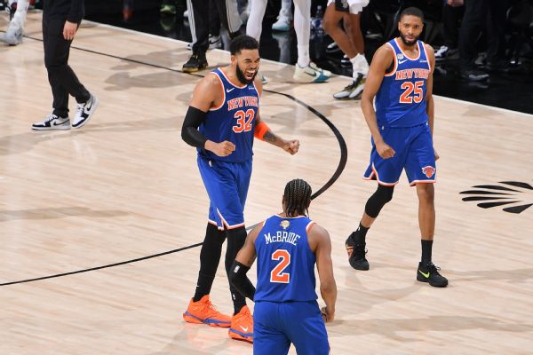 Towns, Knicks put Spurs on ropes, lead 2-0 in NBA Finals